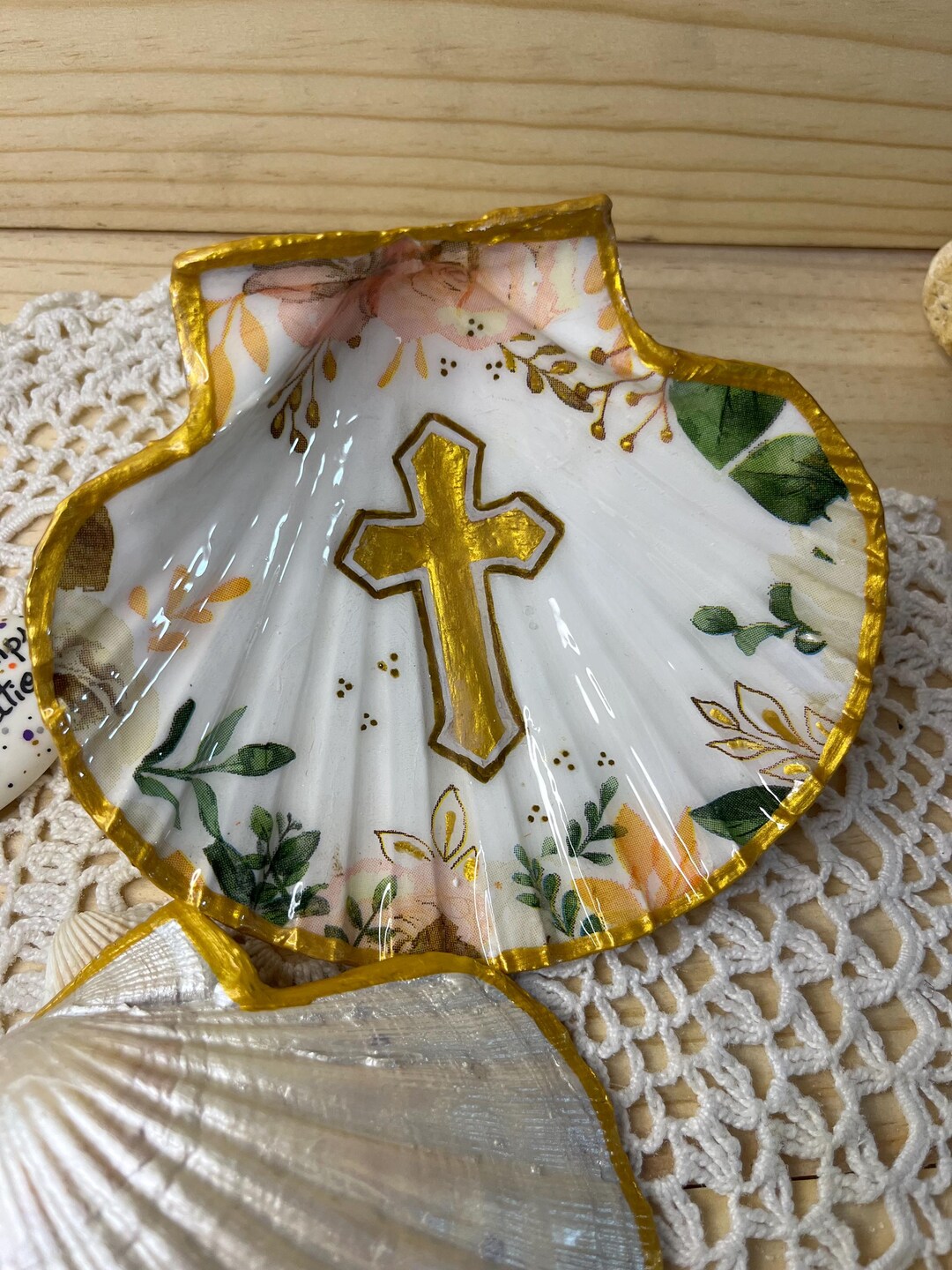 Scallop Shell Symbol of the Cross - Etsy