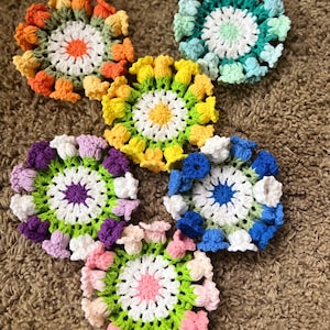 Crochet Flower Coaster Set of 4, Handmade Floral Coasters, Housewarming ...