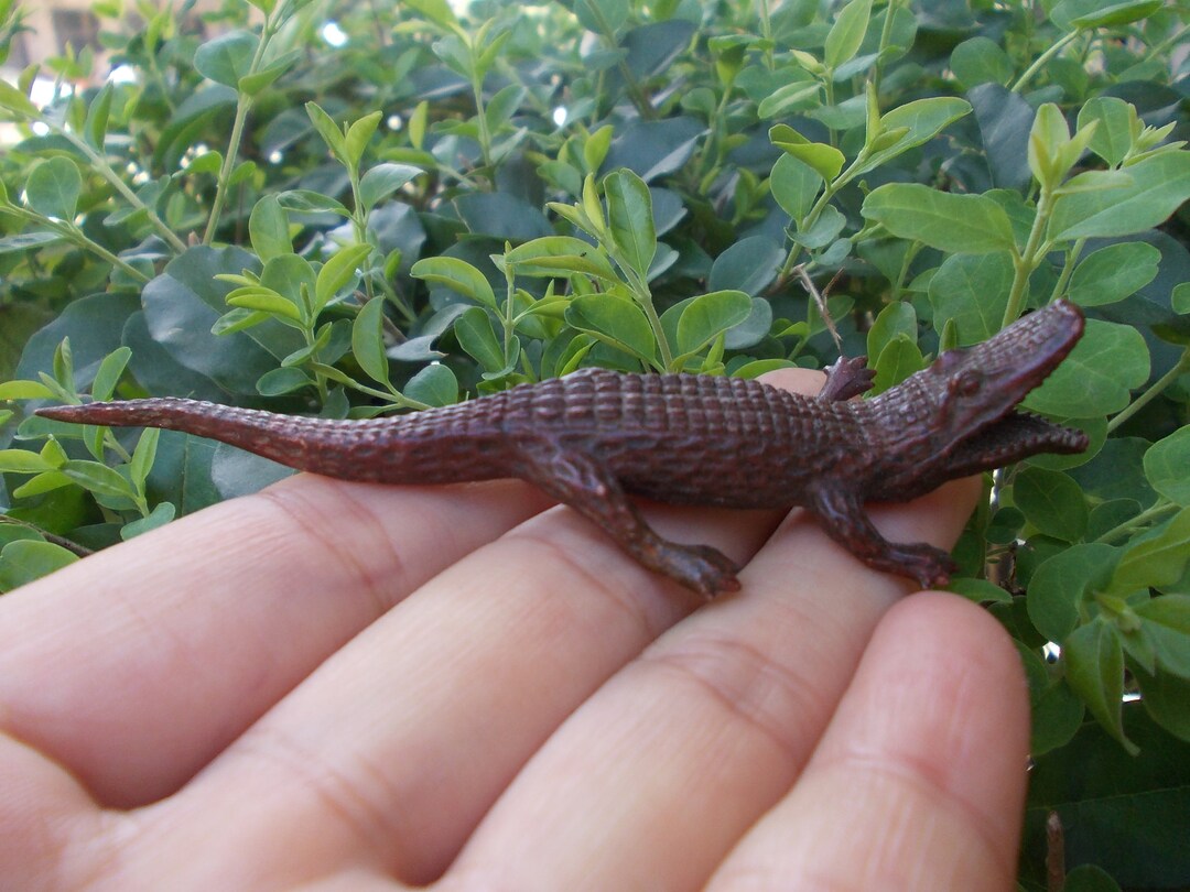 Miniature Copper Crocodile Figurine Model Ornament Retro Sea Animal ...