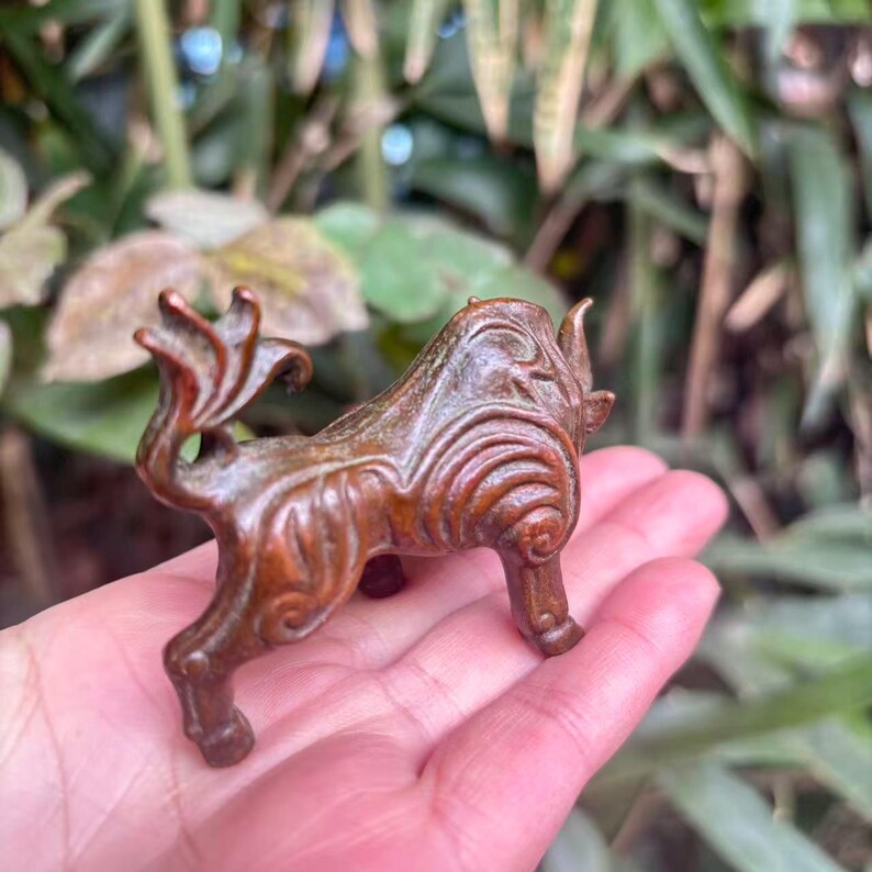 Vintage Copper Pattern Bowing Bull Figurine Desk Decor Feng Shui ...
