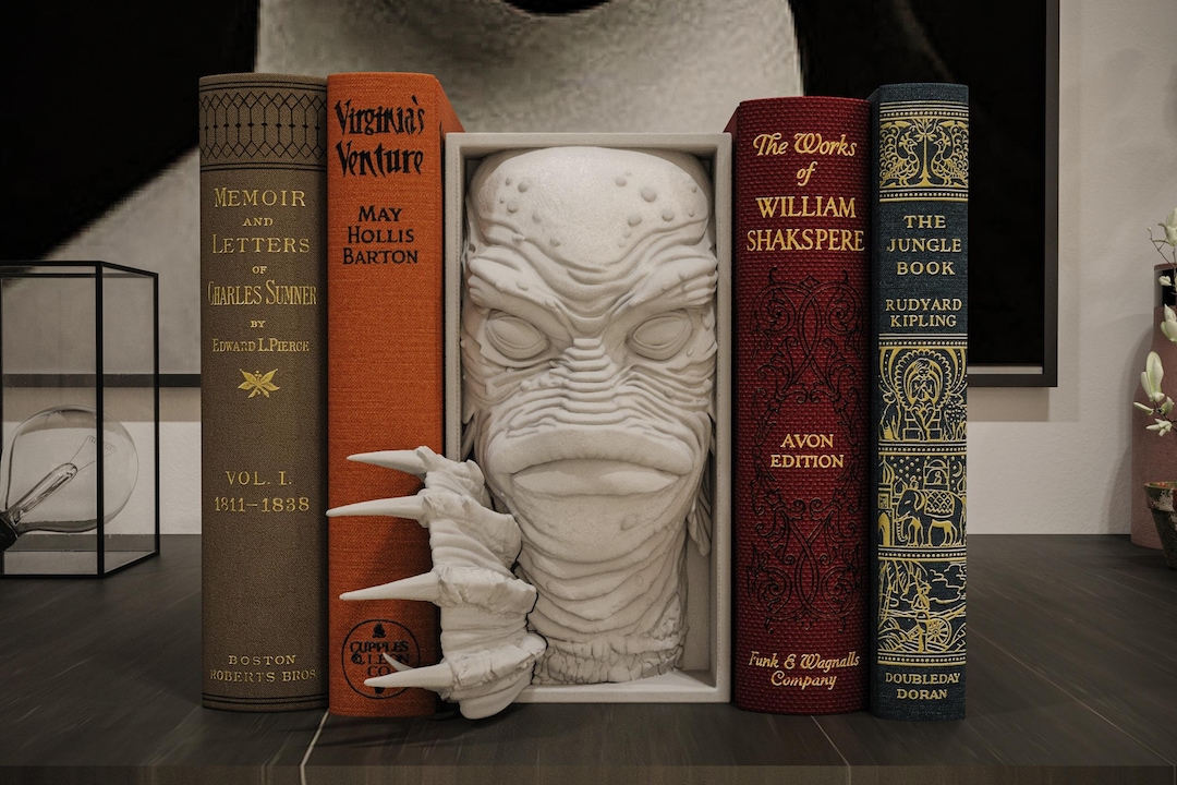 Creature From the Black Lagoon Book Nook | Fantasy Monster Booknook ...