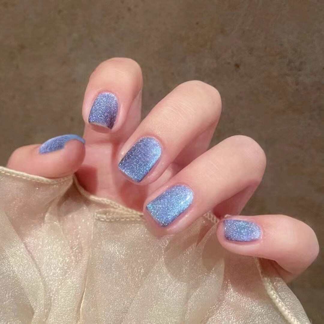 Blue Sky Sliver Cat Eye Short Pastel Glitter Press on Nail - Etsy