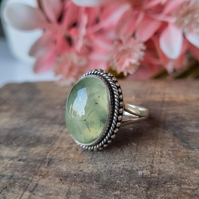Pretty Ring - Etsy