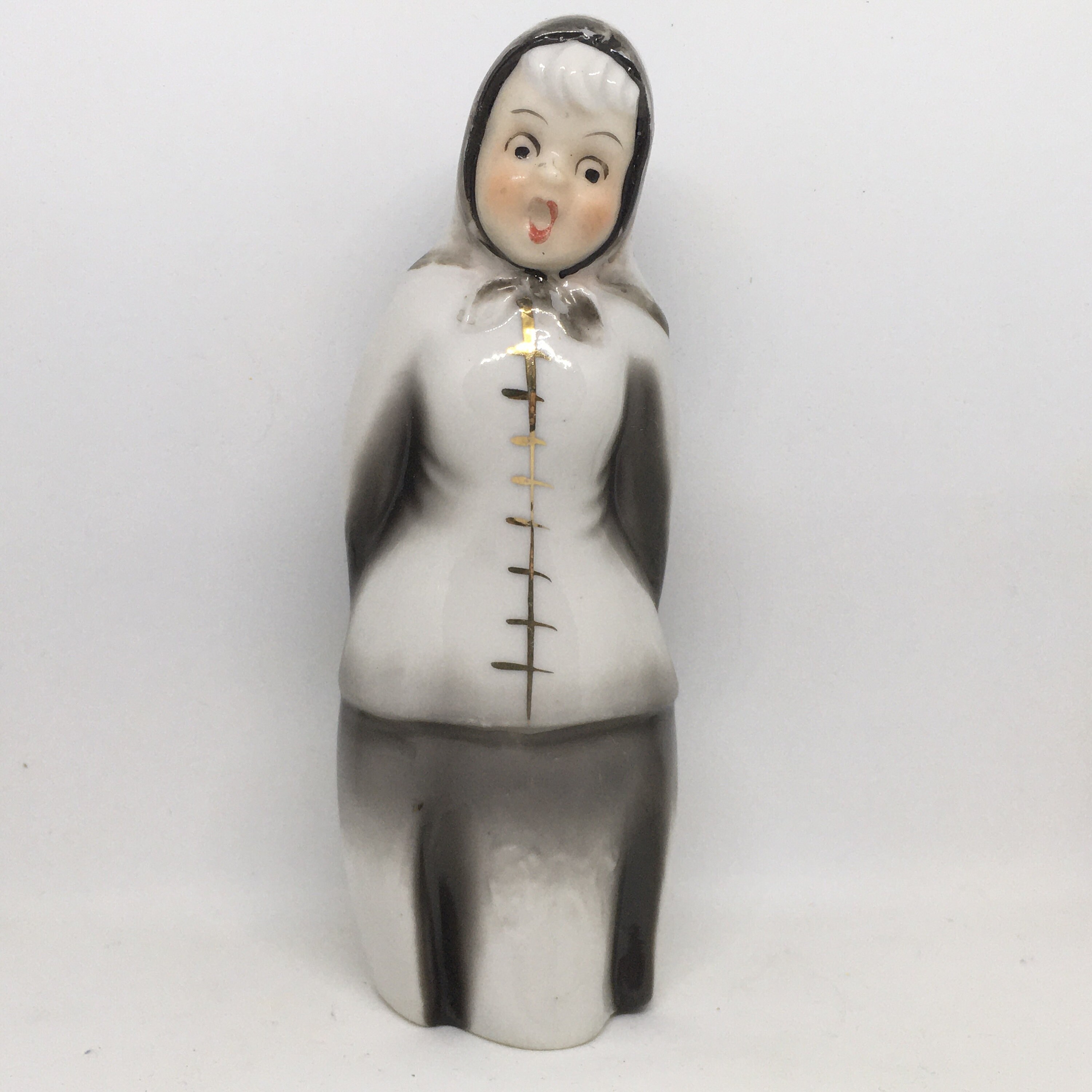 Vintage 1950s Lefton Singing Nun Handkerchief Habit Porcelain Doll ...