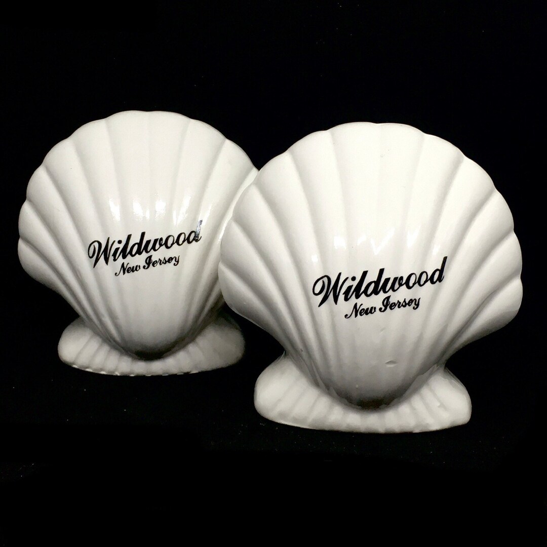 Vintage 1970s Wildwood New Jersey White Seashell Salt Pepper Shakers ...
