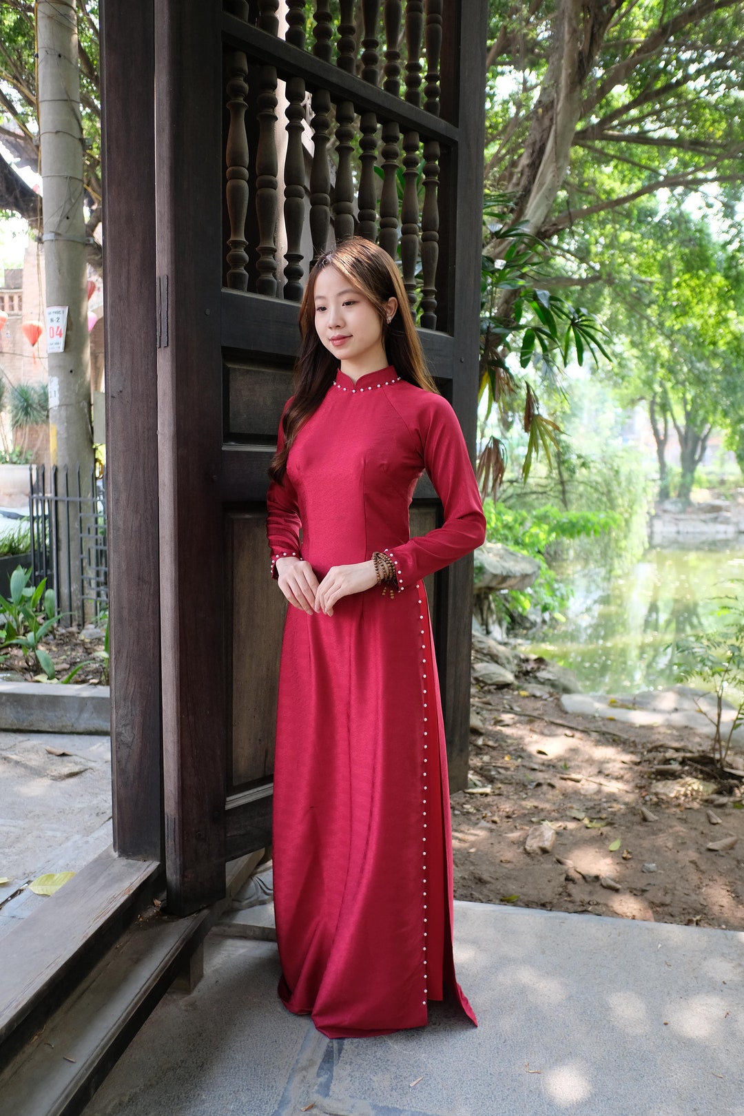 Burgundy Ao Dai Vietnamese Lua Cao Cap, Ao Dai Lua Van Go Mau Burgundy ...