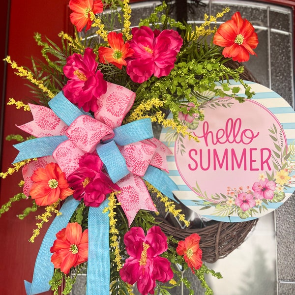 Hello Wreath - Etsy
