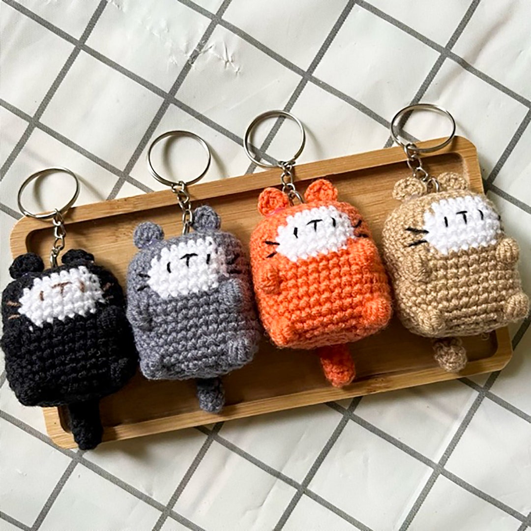 Crochet Cute Cat Keychain, Handmade Mini Crochet Amigurumi Cat Keychain ...