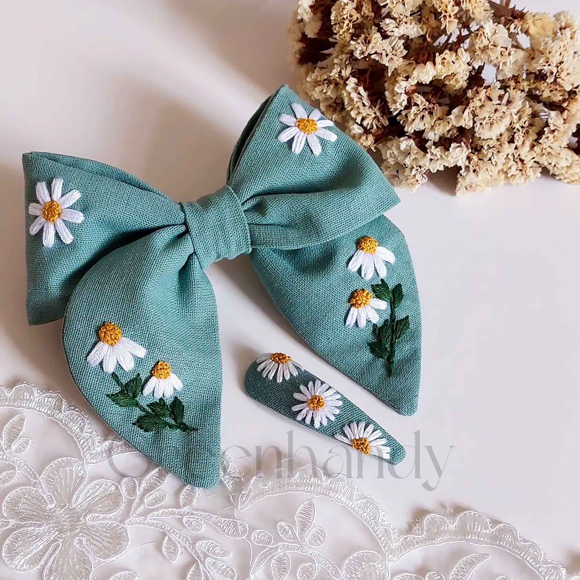 Daisy Baby Bow, Custom Name Hand Embroidered Baby Bow, Embroidered ...