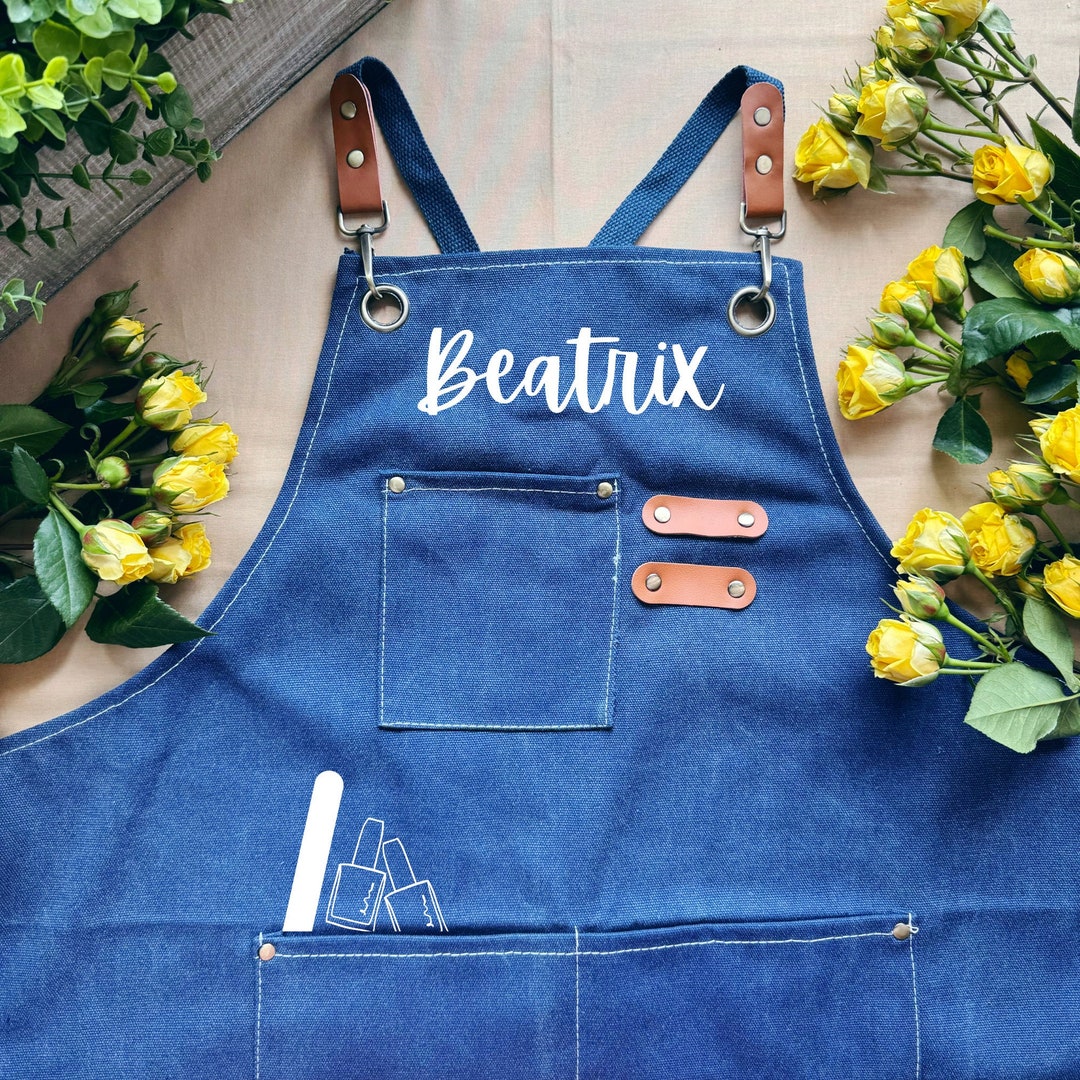 Personalized Pedicurist Gift Apron Manicurist Apron for Nail Tech Gift ...