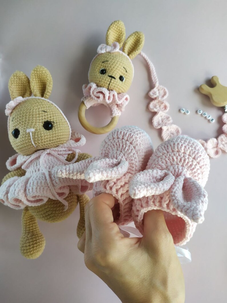 Baby Gift Box, Baby Gift Set, Crochet Bunny, New Born Baby Gift, Rattle ...