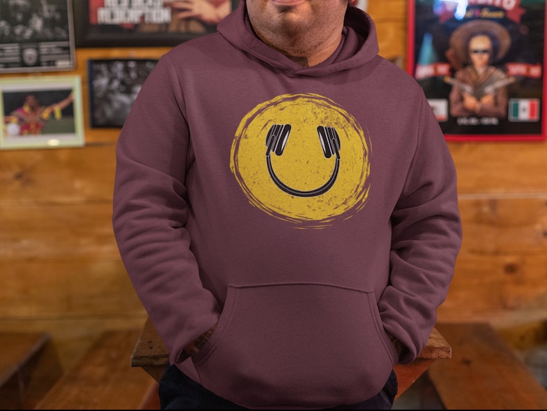 Retro Smiley Face, DJ Headphones, DJ Life, Music Lover Gift, Gift for ...