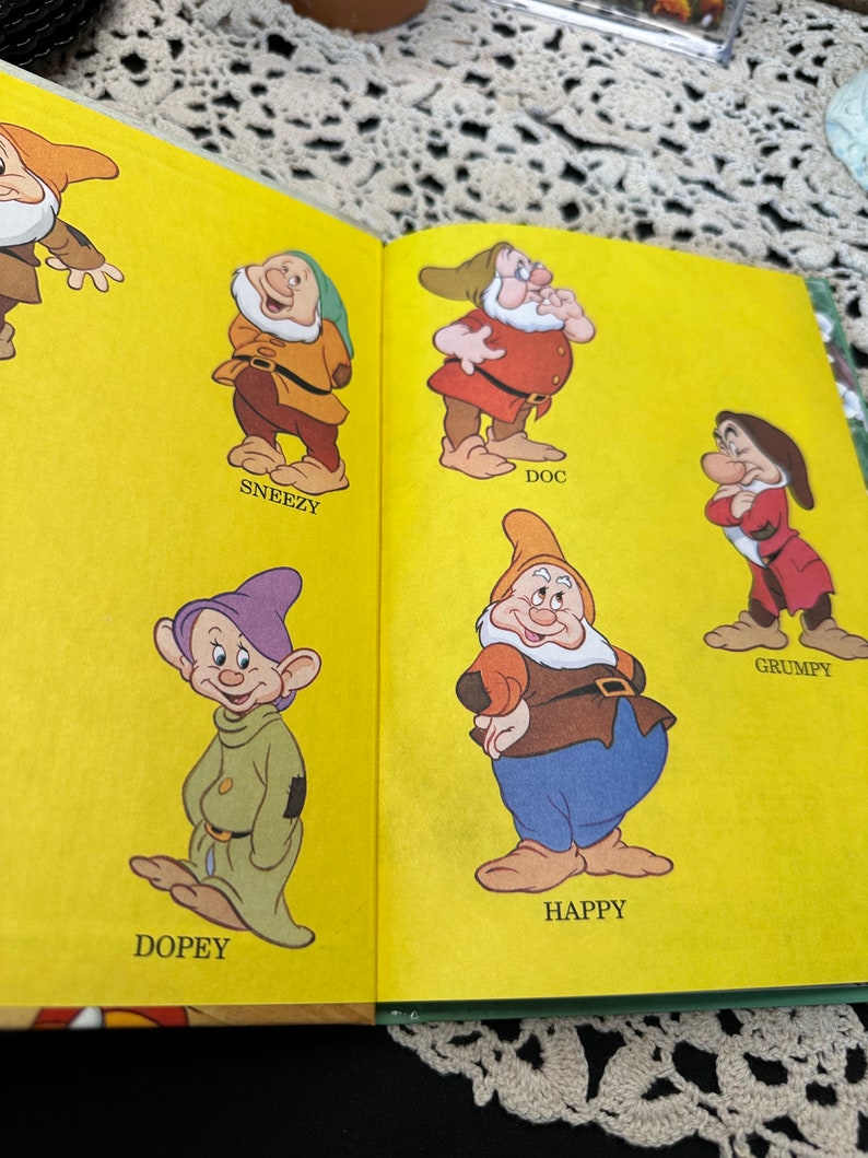 Vintage Snow White and the Seven Dwarfs Book 1994 - Etsy