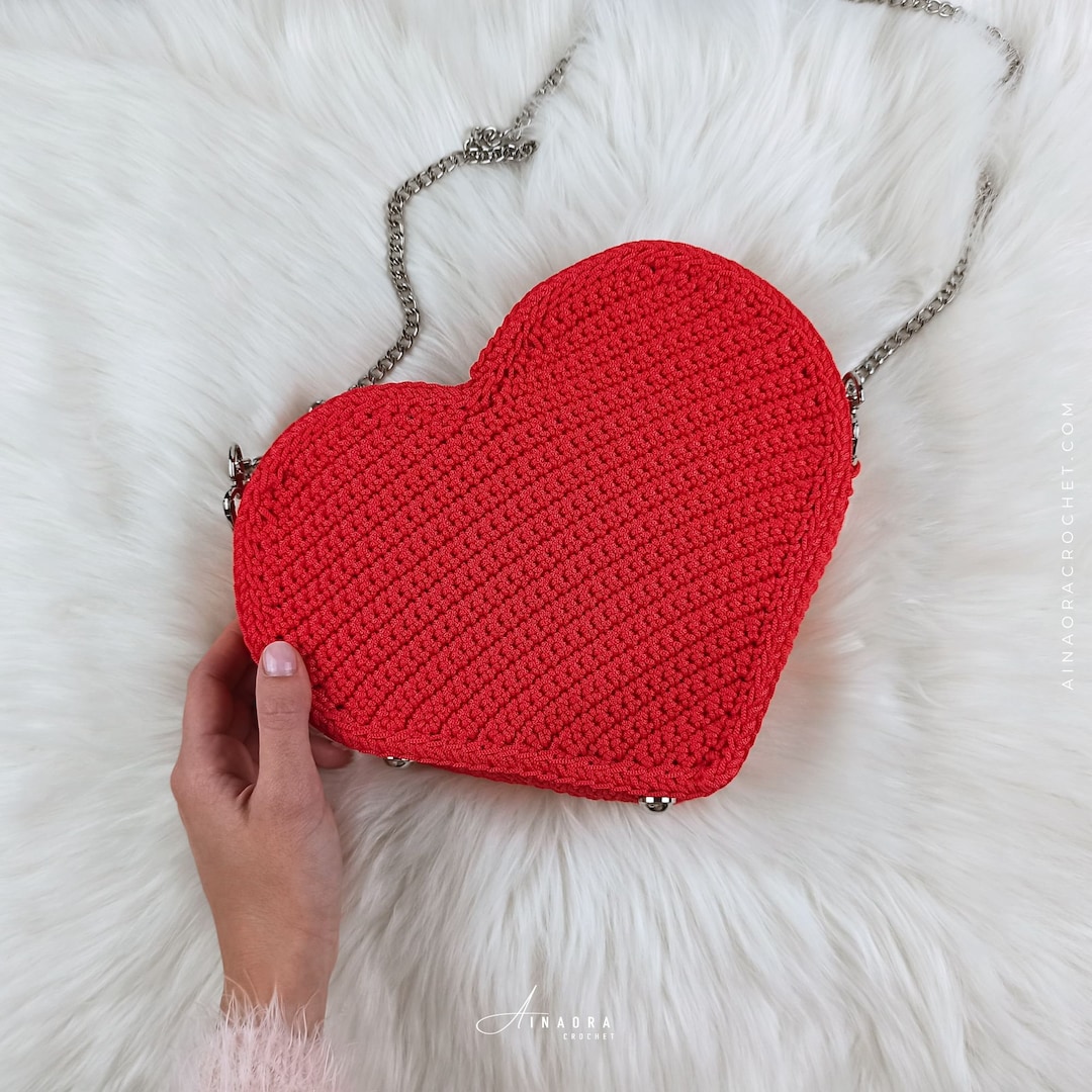 Crochet Heart Bag Pattern: Learn to Crochet This Heart Shaped Crochet ...