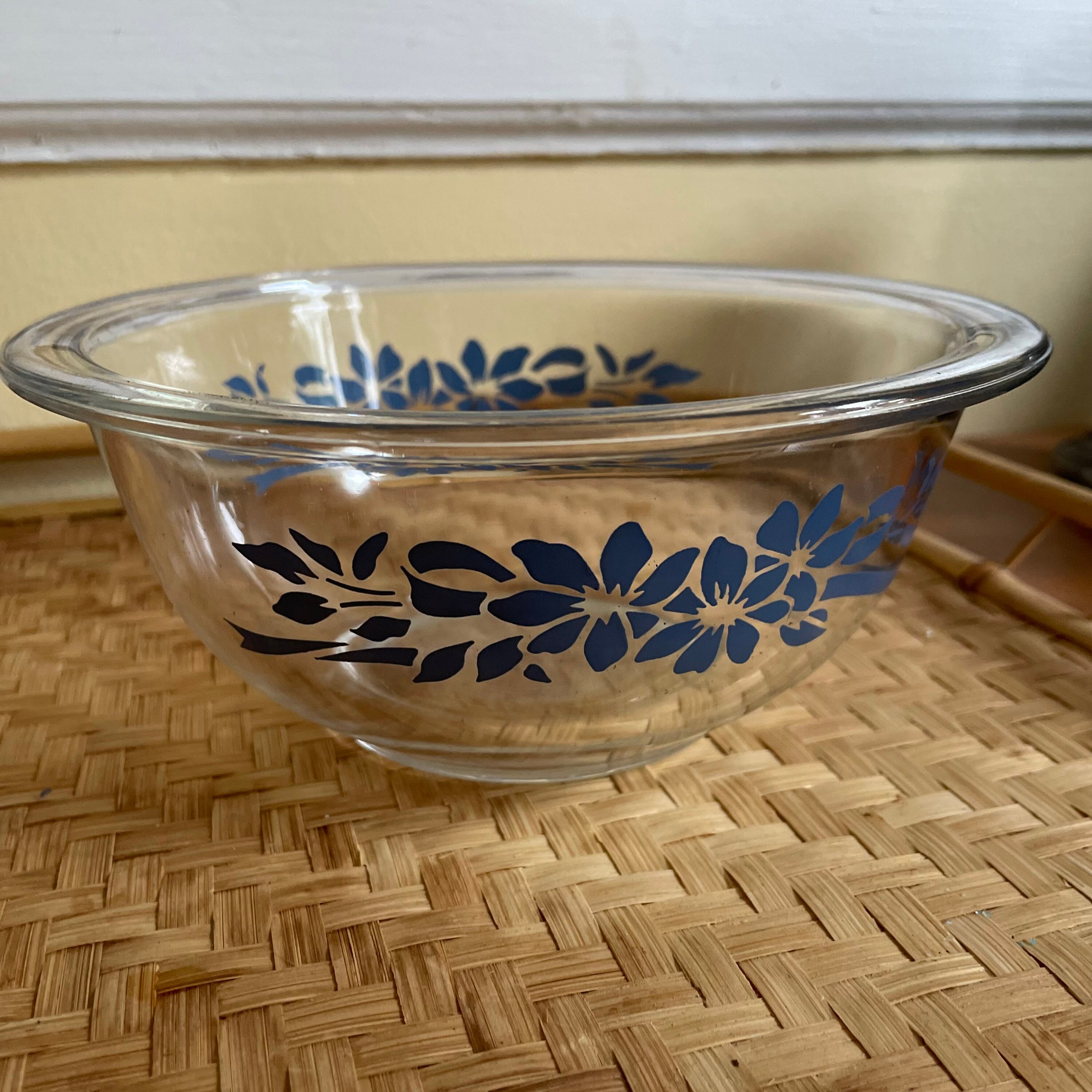Pyrex Blue Floral Ribbon 1 Liter Mixing Bowl - Etsy