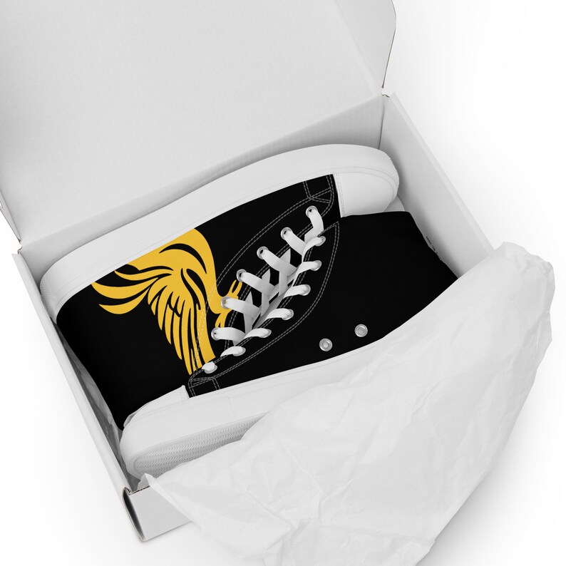 Liverpool FC FAN Trainers - LFC - Reds - Black Men’s High Top Canvas ...