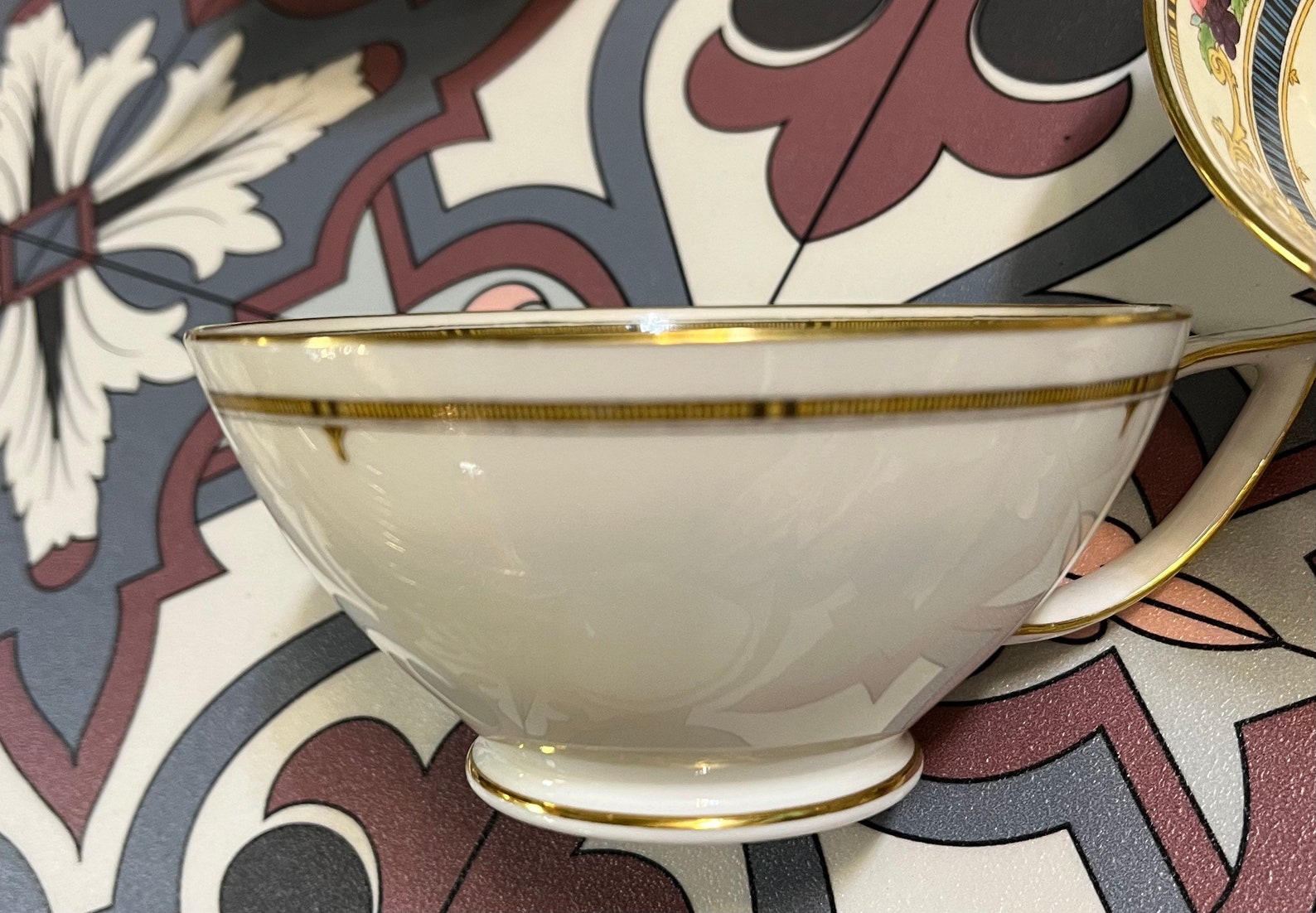 Dainty Minton Tea Cups & Saucers - Etsy