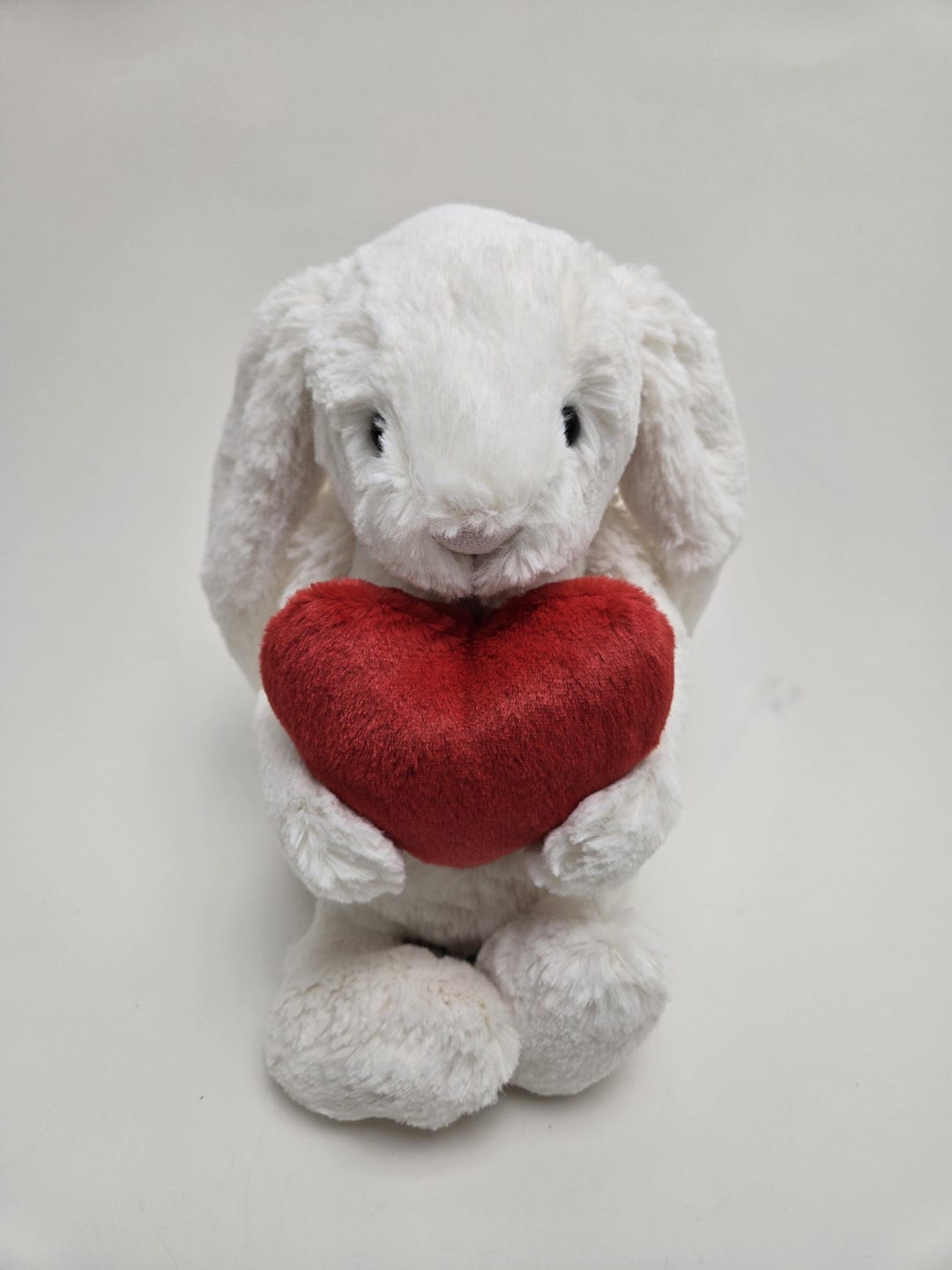 Jellycat Bashful Love Red Heart Bunny Collectible New With Tags Rare ...