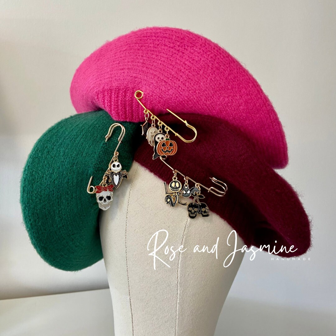 Halloween Theme French-style Artist Hats, Beret With Gold Brooch ...
