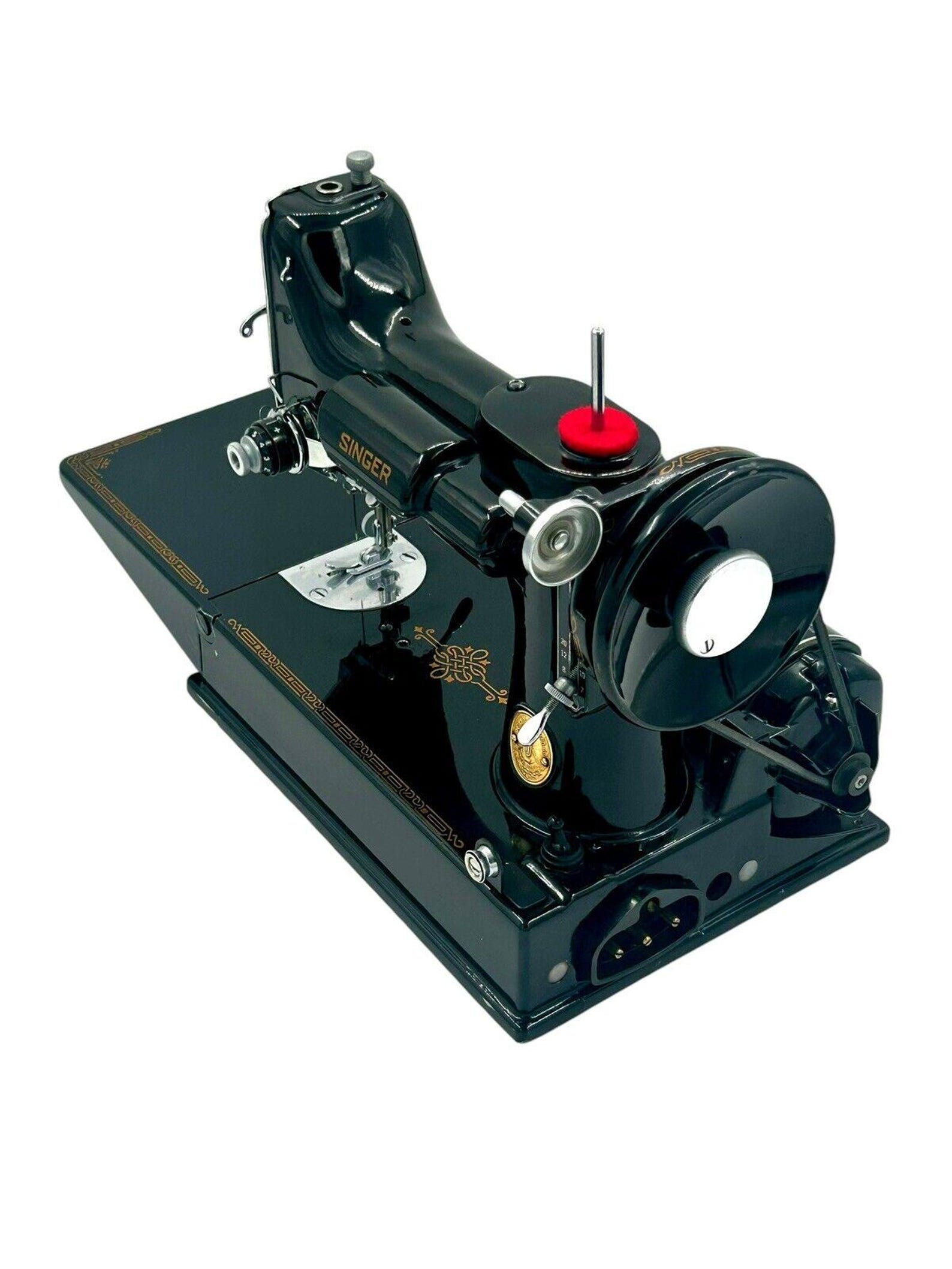 Fabulous Condition 1947 Scroll Face Singer Featherweight 221 Sewing ...