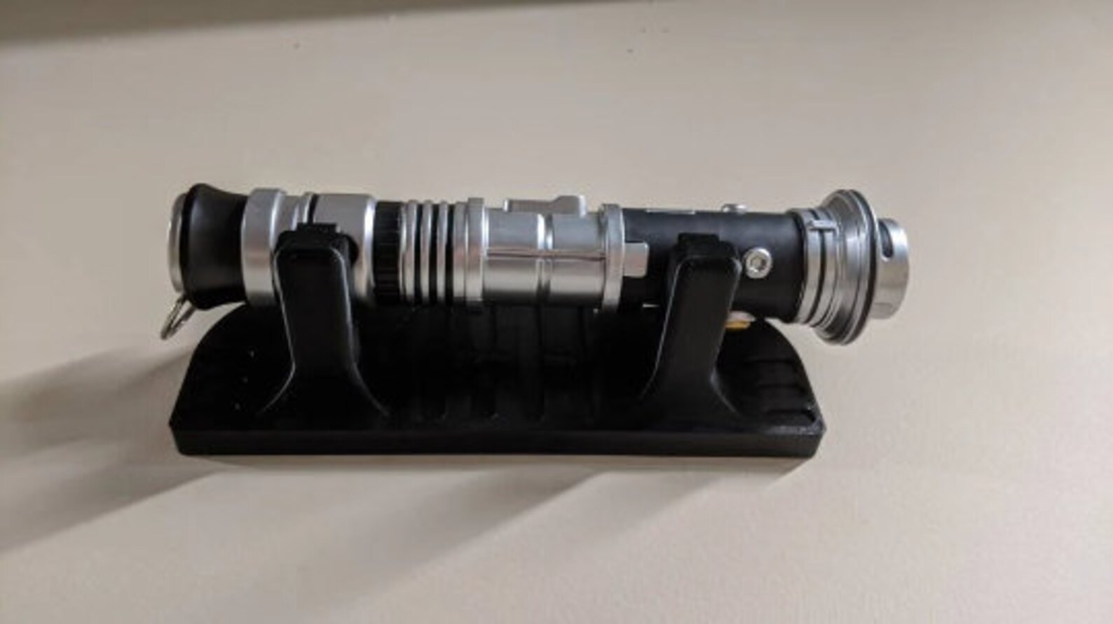 Horizontal Lightsaber Hilt Wall Mount Lightsaber Hilt Mount - Etsy