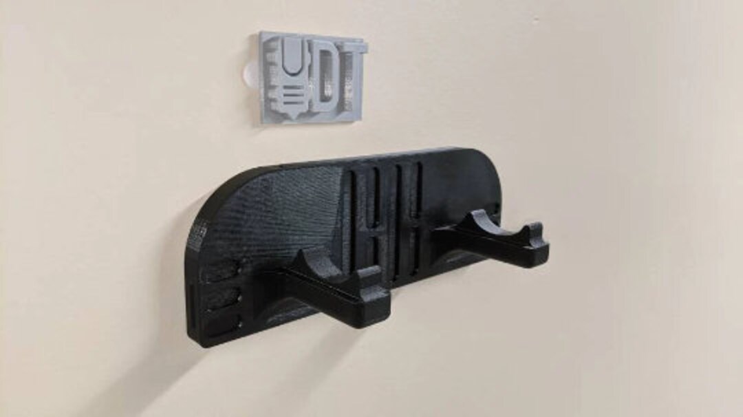 Horizontal Lightsaber Hilt Wall Mount, Lightsaber, Hilt Mount, Hilt ...