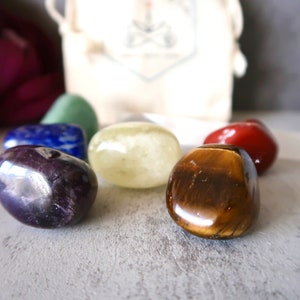 CHAKRA Crystal Balancing Kit | LARGE Tumbled Chakra Stones | Crystal ...