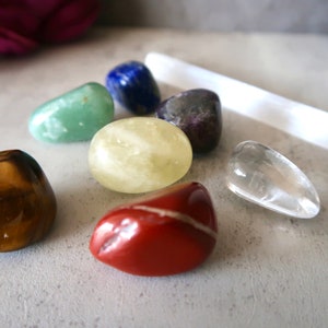 CHAKRA Crystal Balancing Kit | LARGE Tumbled Chakra Stones | Crystal ...