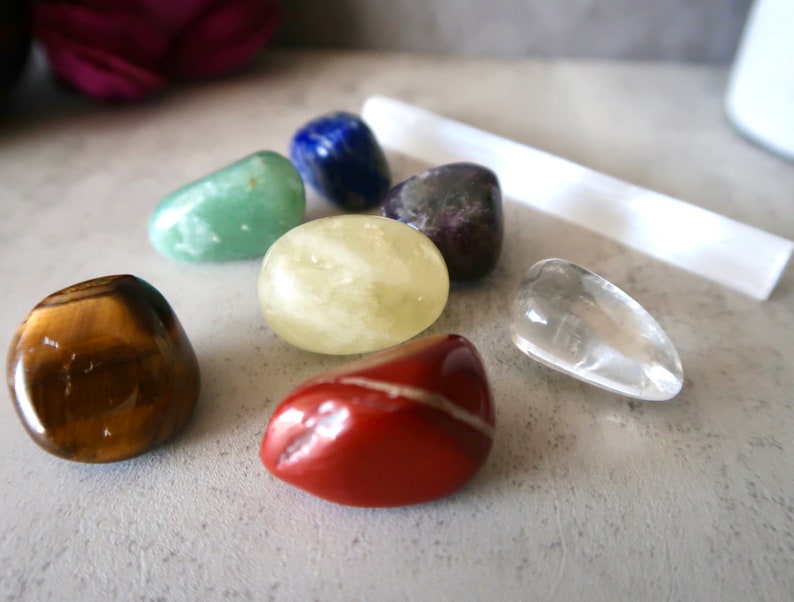 CHAKRA Crystal Balancing Kit | LARGE Tumbled Chakra Stones | Crystal ...