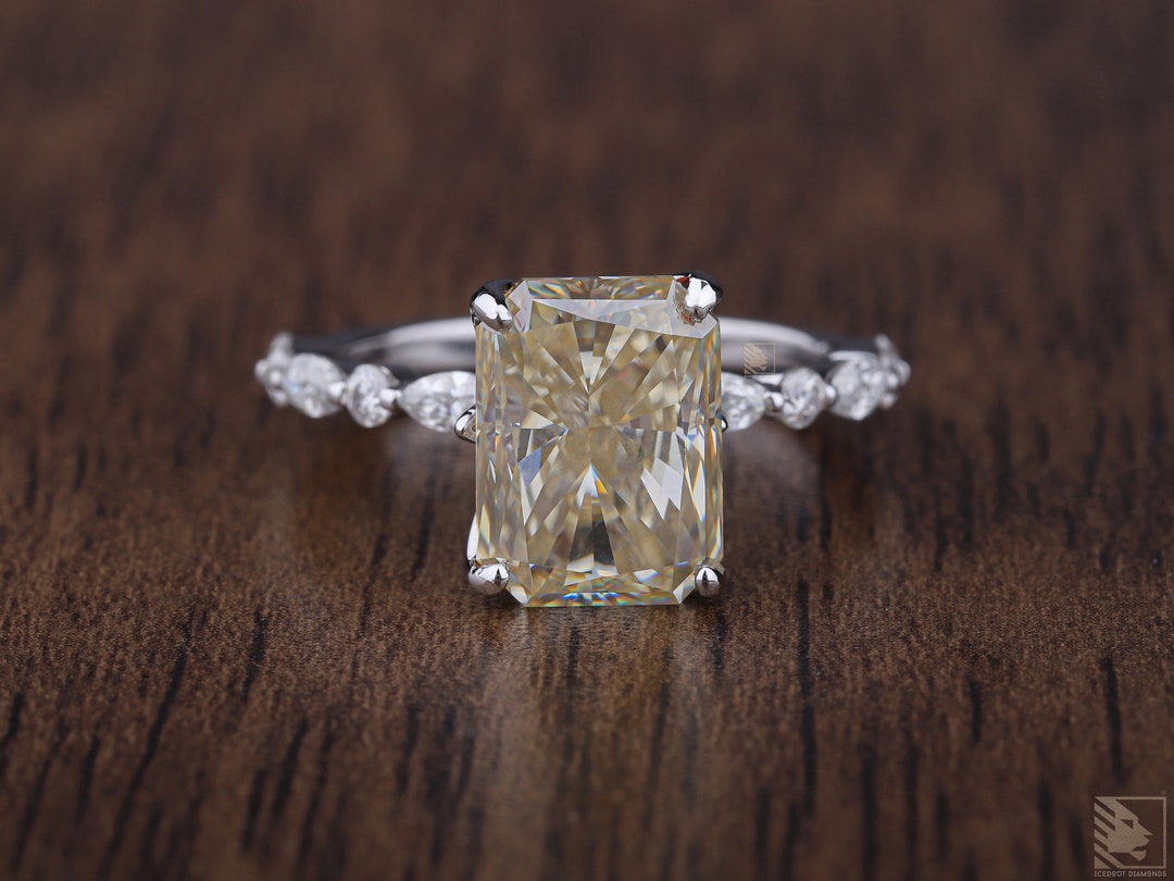 Light Yellow Radiantcut Moissanite Ring Canary Yellow Moissanite Ring ...