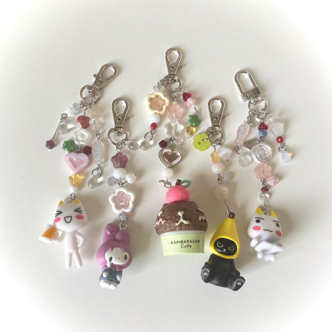 BEADED KEYCHAINS Mofusand Toro Inoue Kapibarasan Sanrio Japan Trinkets ...