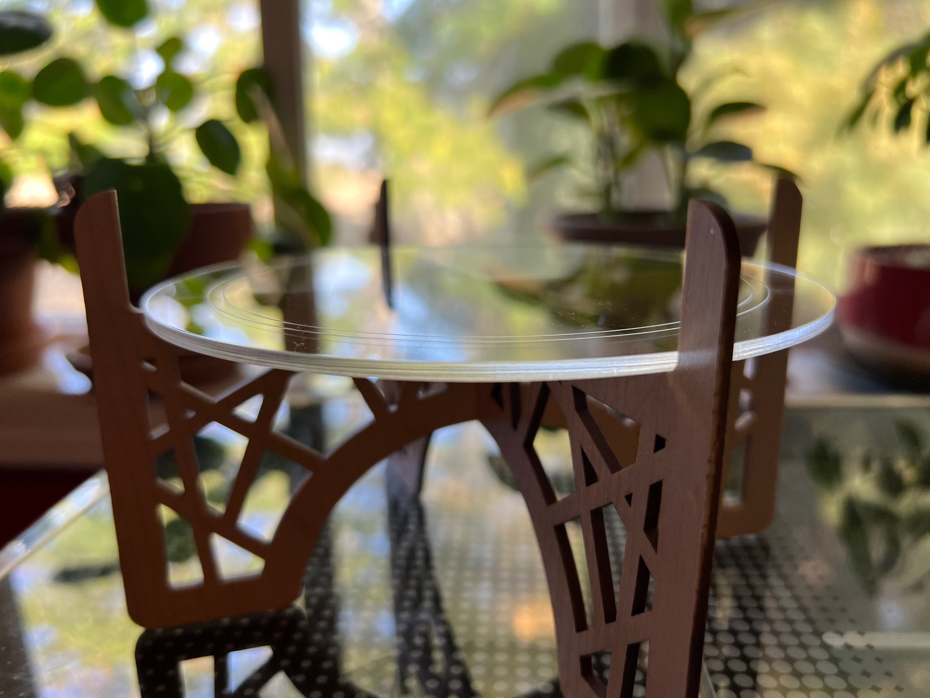 Sleek Geometric Plant Stand: Wood & Acrylic Blend for Modern Botanical ...