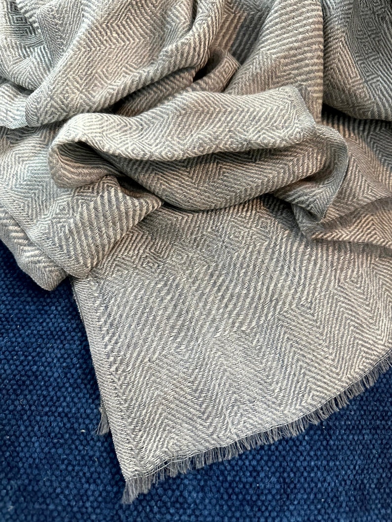 Silver Grey Luxurious Handwoven Scarf, Vicuña Scarf, 100% Peru Vicuña ...