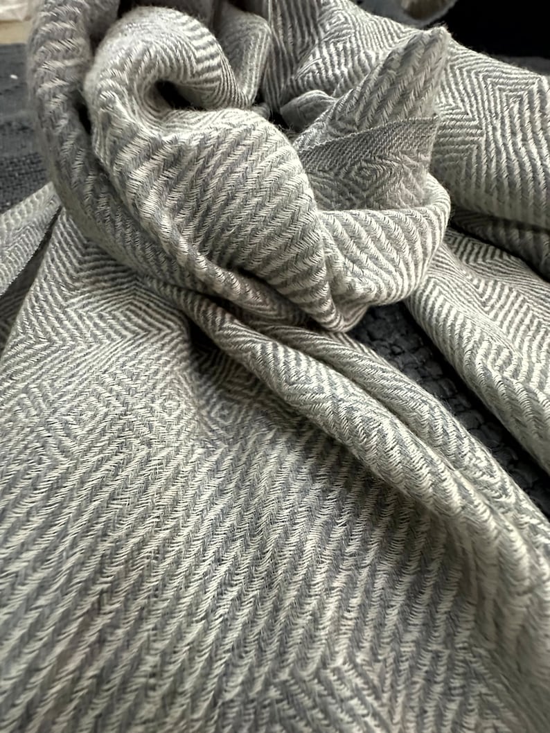 Silver Grey Luxurious Handwoven Scarf, Vicuña Scarf, 100% Peru Vicuña ...