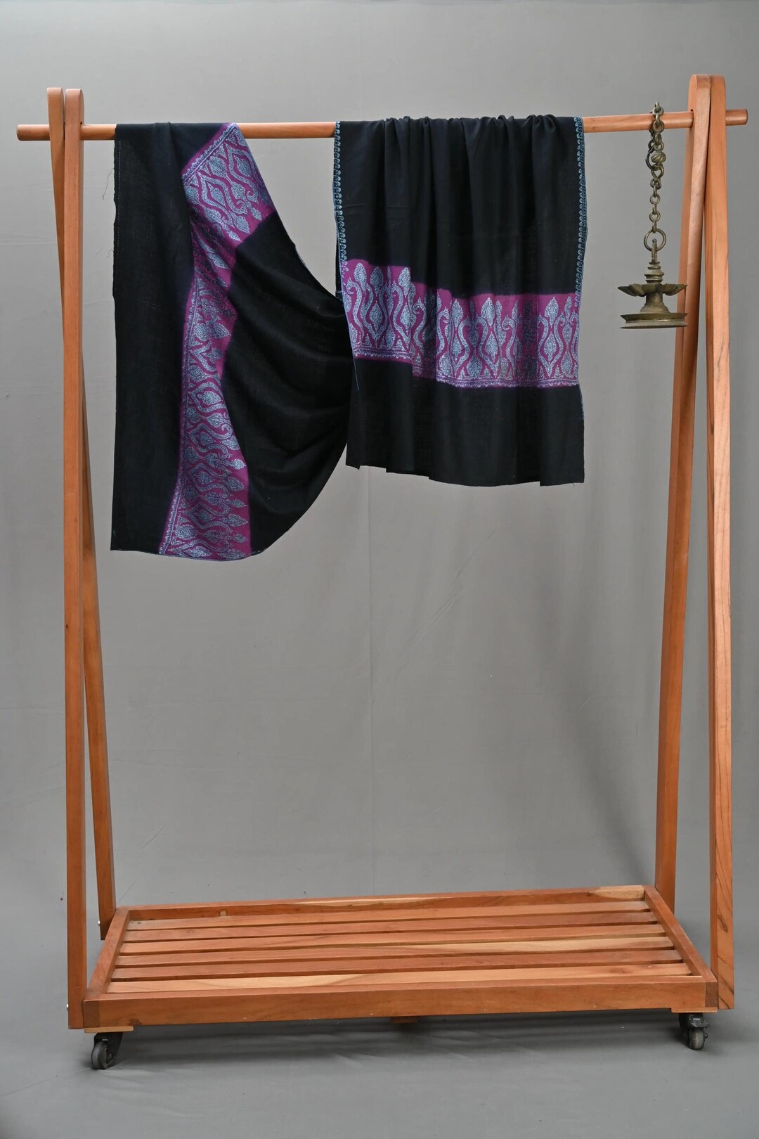 Black Shawl, Border Palla, Designer Shawl, Fine Cashmere, Purple ...