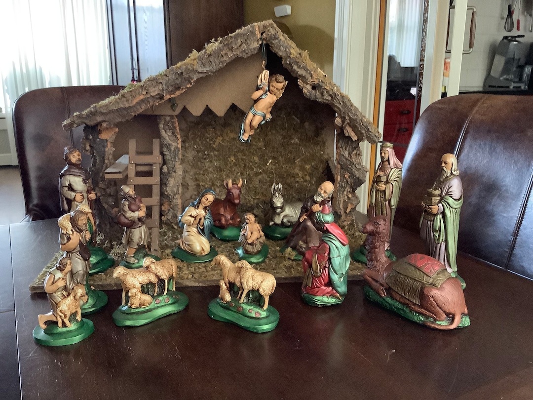 Christmas Beautiful Nativity Scene With Christmas Figures 18 Pieces - Etsy