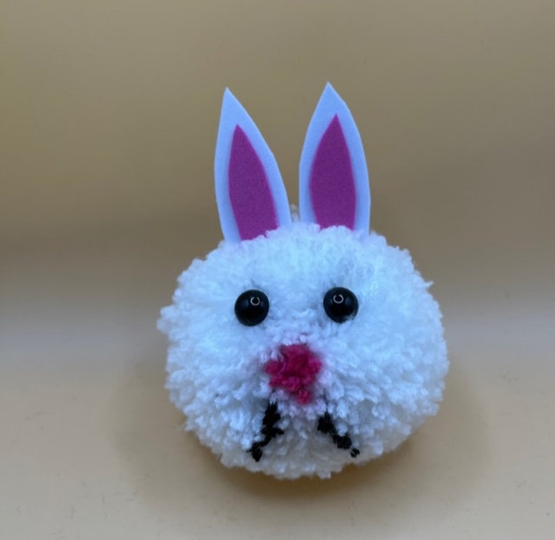 Farm Animal Pom Poms. Horse, Chick, Pig, Bunny, Cow, Frog, and Hedgehog ...