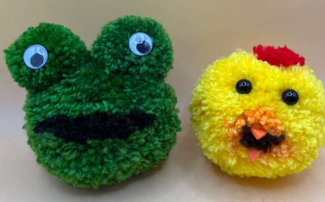Farm Animal Pom Poms. Horse, Chick, Pig, Bunny, Cow, Frog, and Hedgehog ...