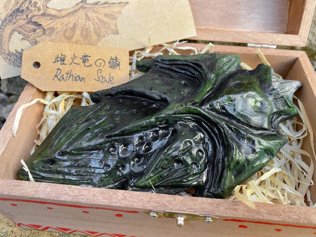 MONSTER HUNTER Rathian Inspired Scale Replica With Wooden Box | MH ...