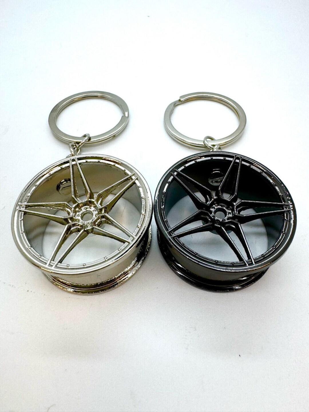 Brand New New Car Alloy Wheel Metal Key Chain,alloy Rim Key Ring,5 ...