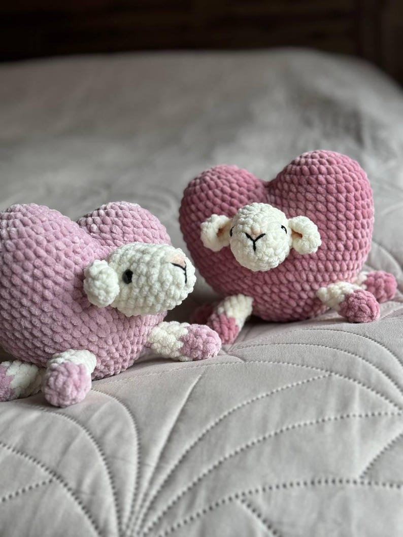 Valentine Heart Sheep Jellycat Low-sew Crochet Pattern PDF in English ...