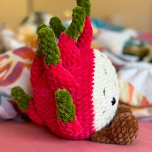 Baby Dragon Fruit Amigurumi Crochet Pattern PDF English | Crochet Pattern Jellycat Dragon Fruit ...