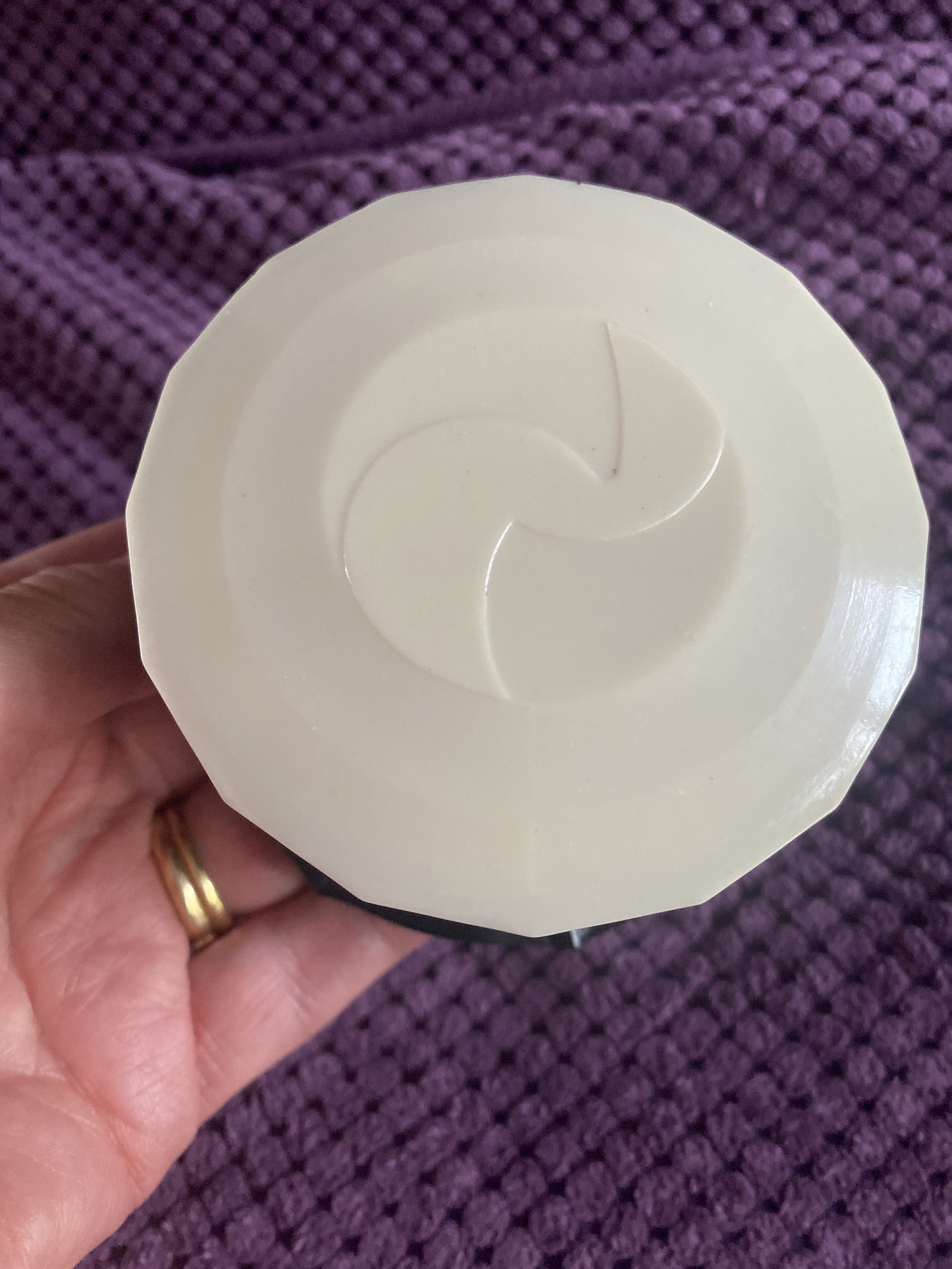 Vintage Art Deco Bakelite Powder Puff Jar Made by Chic-pak - Etsy