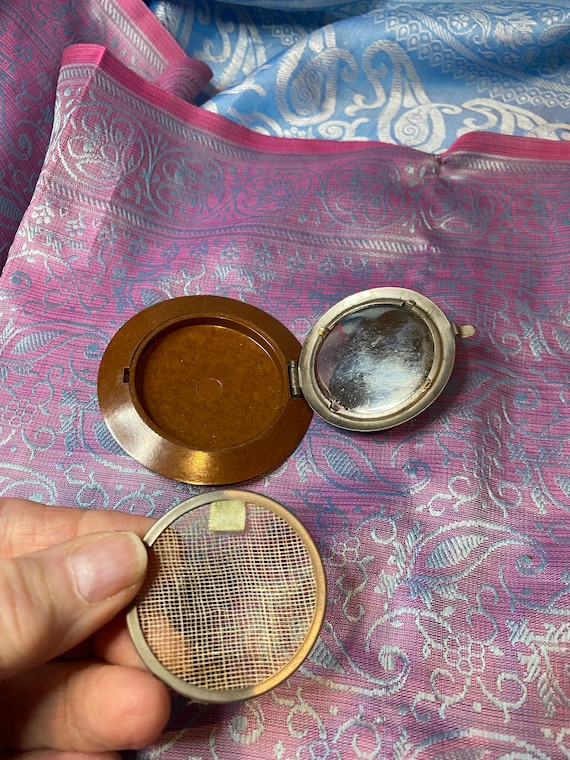 Very rare 1930s brown Bakelite powder contact with or… - Gem