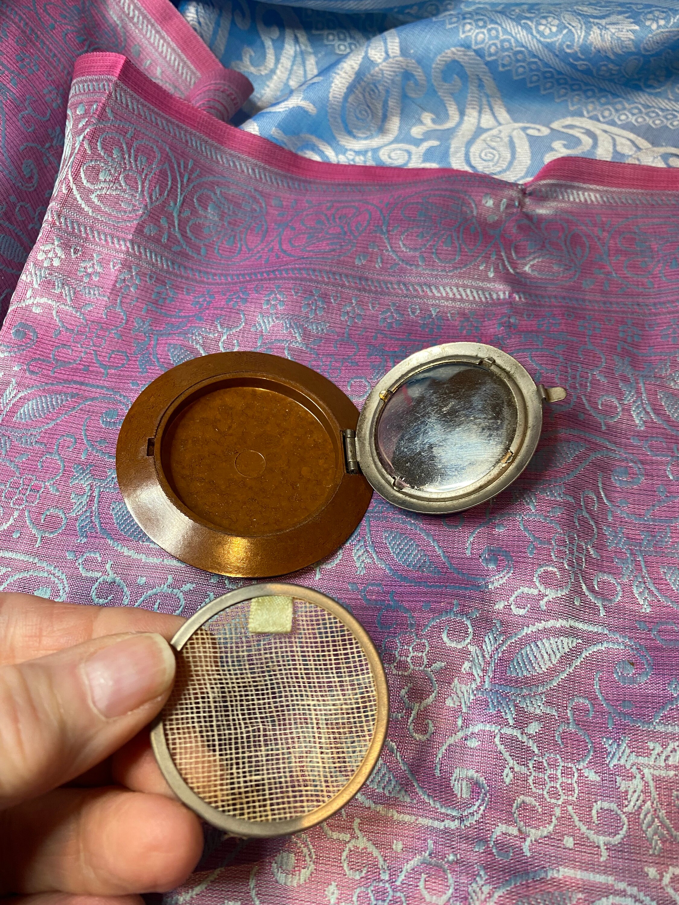 Very Rare 1930s Brown Bakelite Powder Contact With Original Powder ...