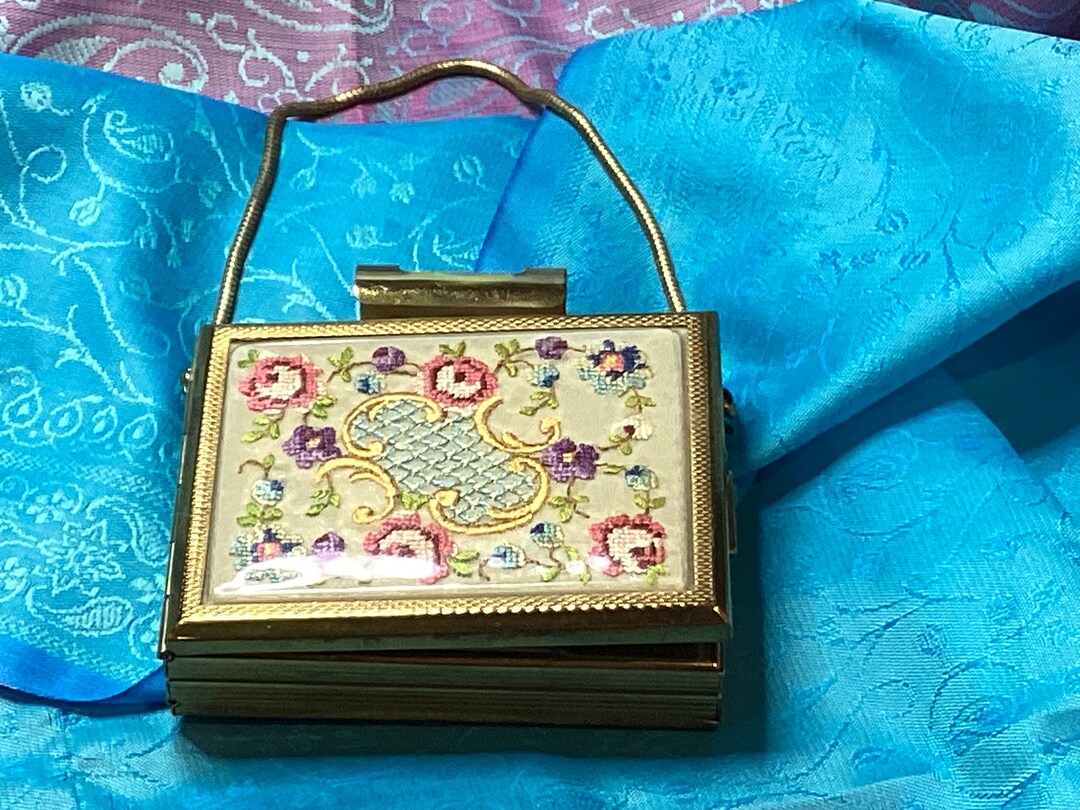 Vintage Kigu Three Way Compact, Powder, Lipstick and Cigarettes ...