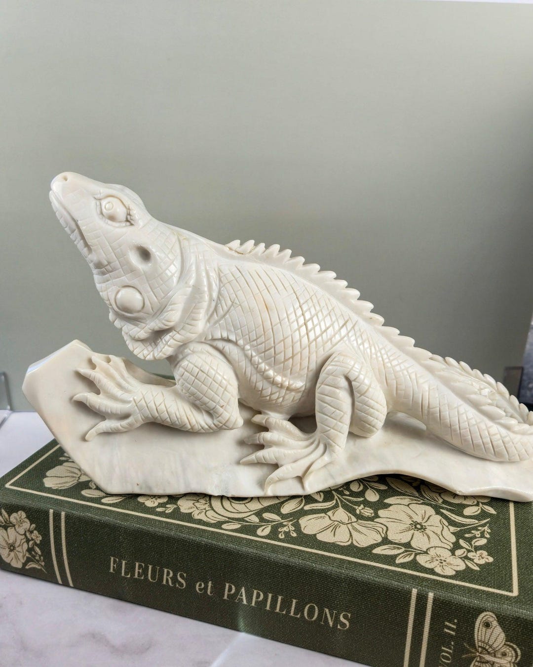 White Jade Lizard Carving (repaired) - Etsy