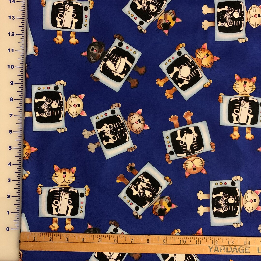 X-ray Cats Cotton Fabric 30 X 42 OOP Xray Felines Kittens Quilting ...