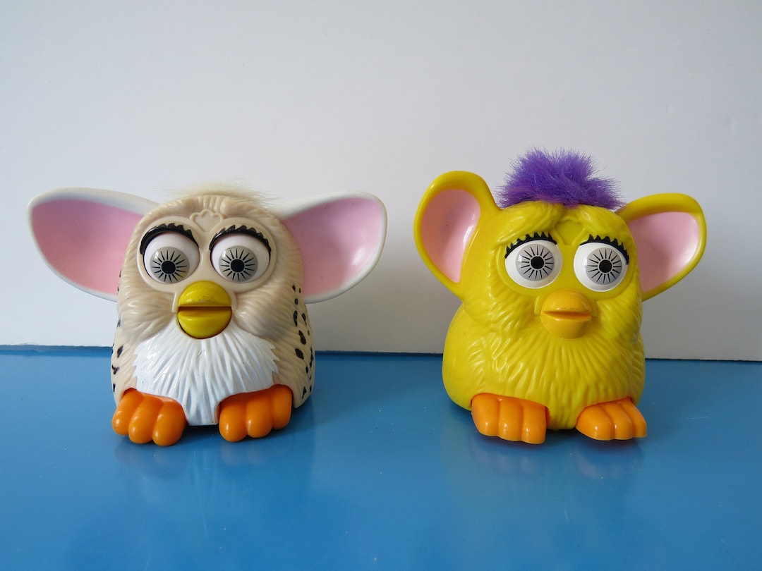 Vintage Furby 1998, Mcdonald's Happy Meal Toys, Tiger Electronics ...