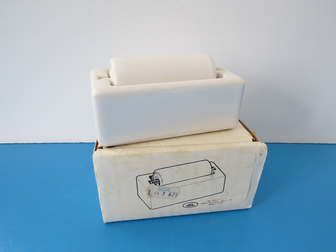 Vintage IDL La Belle Moistener, Porcelain Postage Stamp Moistener ...